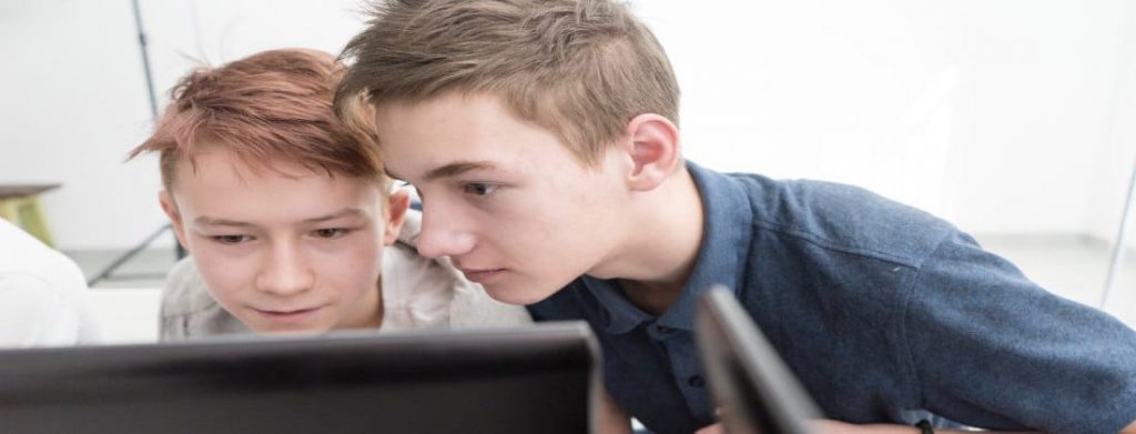 Age Verification Solutions in alcohol industry - Verifying your customers